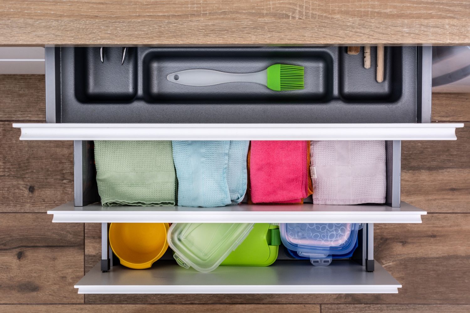 Cinco cosas que nunca deberías guardar en el cajón de la cocina